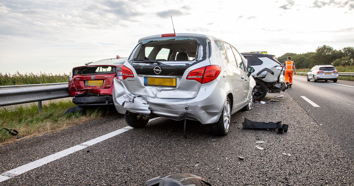 Ongeval met vier auto’s op A58 tussen Bergen op Zoom en Roosendaal ...