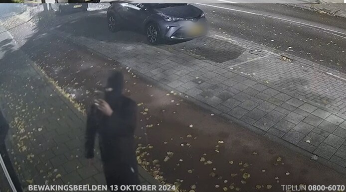 Dader filmde aanslag op De Theepot in Bergen op Zoom met telefoon ...