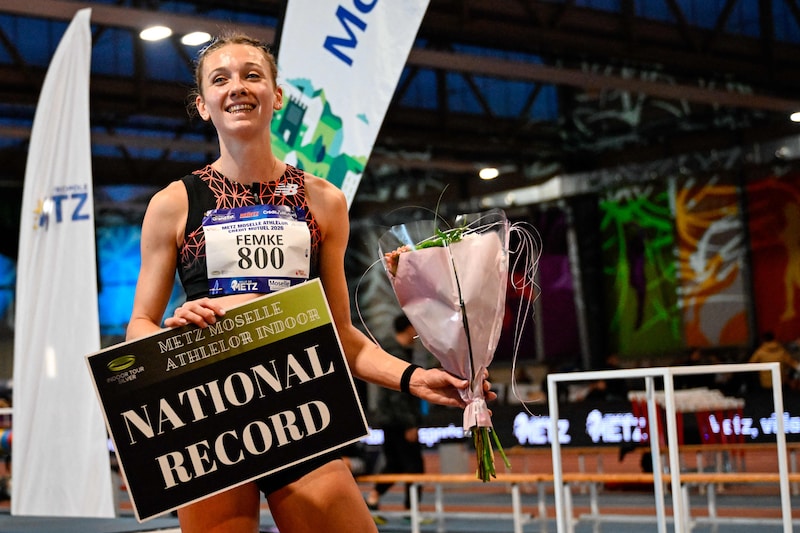 Femke Bol wint de eerste 800 meter uit haar carrière in nationaal ...