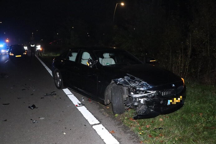Ongeval met vijf auto's op Midden-Brabantweg bij Kaatsheuvel, één auto ...