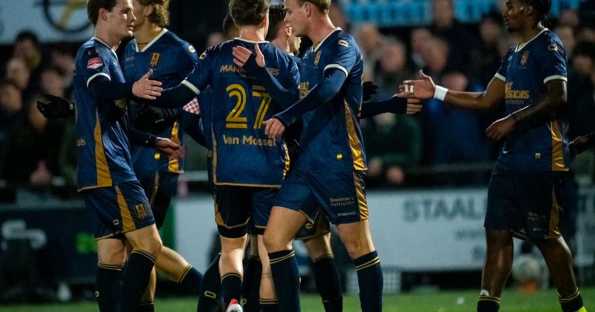 LIVE | Doelpuntenregen gaat maar door in tweede helft voor RKC op ...