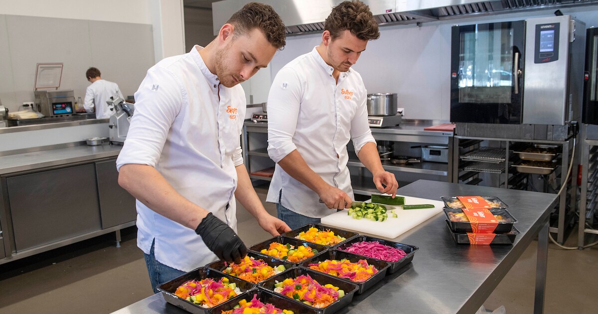 Stijn (26) en Teun (27) gaan met zelfgekookte maaltijden de strijd aan ...