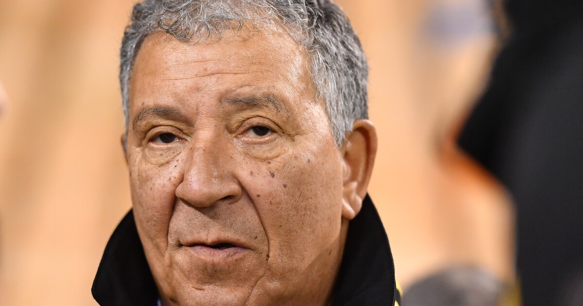 Ex-NAC-trainer Henk ten Cate zag miljoen verdampen, maar krijgt geen ...