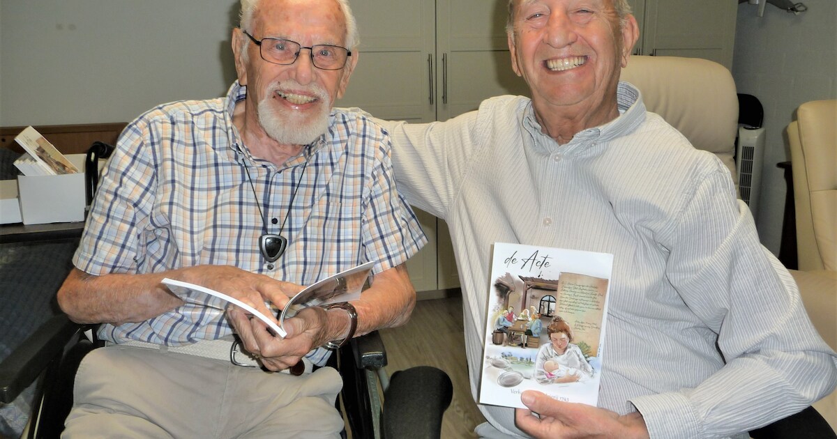Kees (94) is trots op zijn debuutroman: ‘Ik laat iets moois na ...