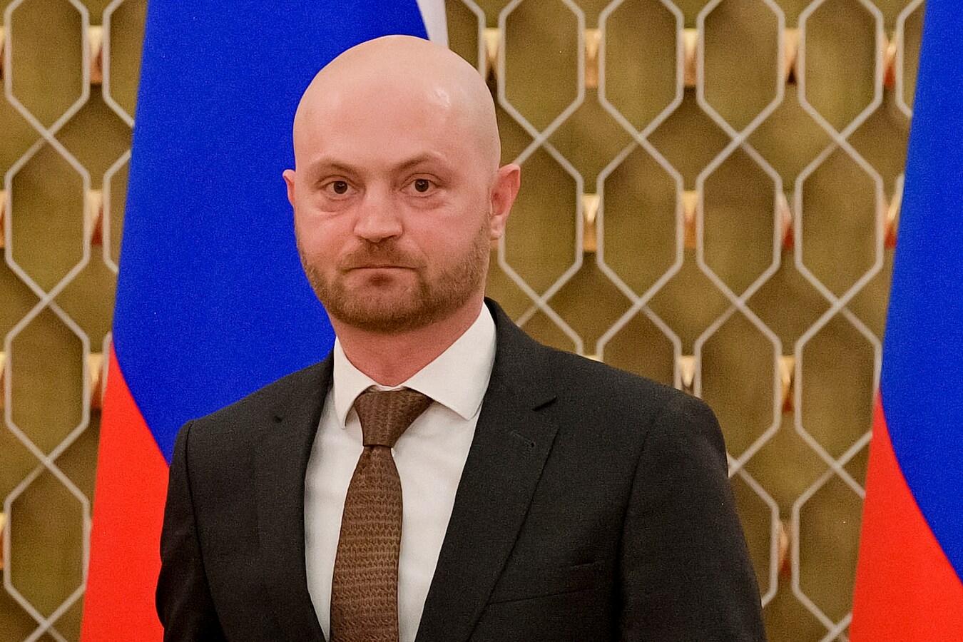 Russische oorlogsverslaggever openhartig op staats-tv: ‘Zware verliezen ...