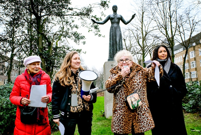 De Dolle Mina’s zijn terug en groeien in rap tempo uit tot ...