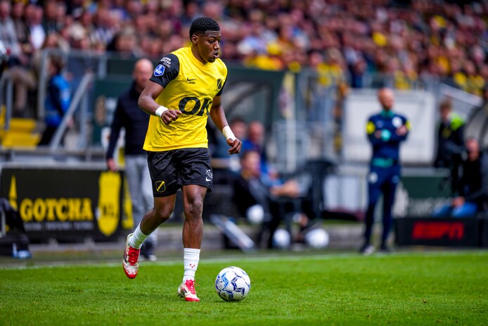NAC-talent Valerius draagt geel-zwart ‘met plezier en trots’: ‘Hoop dat ...