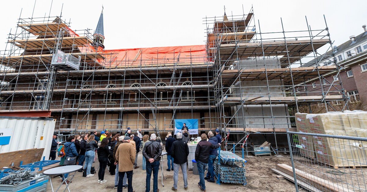 Het was eerder een raadszaal en een bieb, maar in de kapel Sint Anna ...