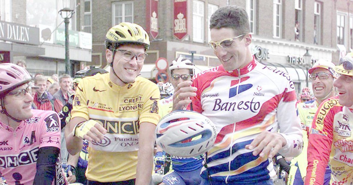 In het wiel van Alex Zülle tijdens de twaalfde Koos Moerenhout Classic ...