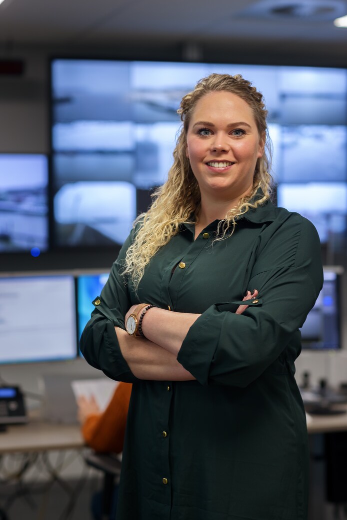 ‘Bij criminele activiteiten in zeehaven Moerdijk is vaak eigen personeel betrokken’ | Moerdijk ...
