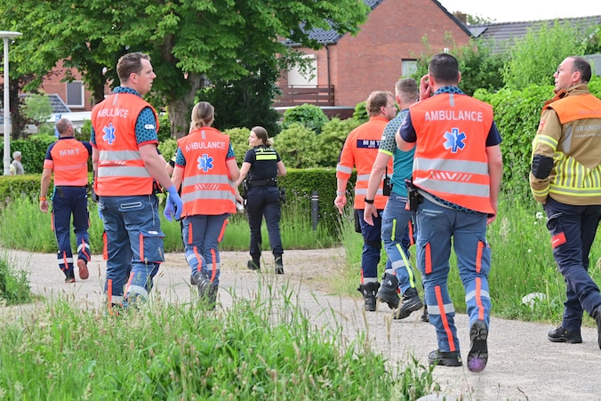 Passagier springt uit luchtballon boven Zundert: politie vindt lichaam ...