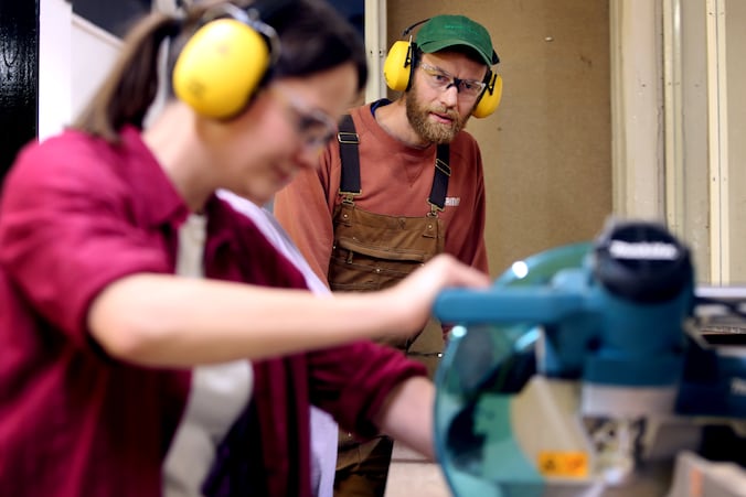 Nieuwe winkel in Breda verkoopt alleen ‘tweedehands’ hout: ‘Zonde als ...