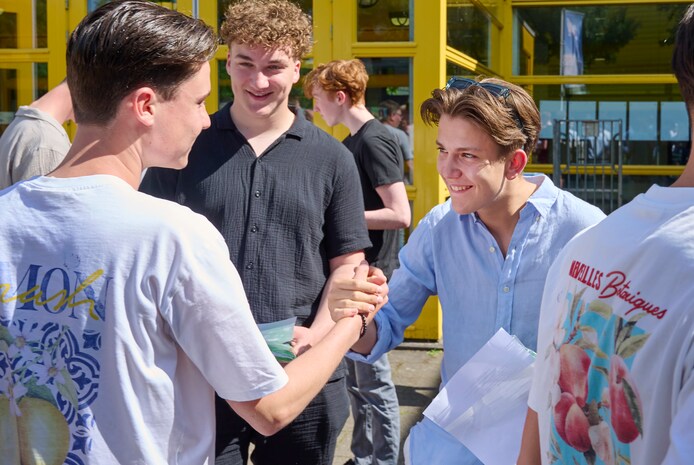 Liselot uit Erp schrijft historie: een van de eerste leerlingen met ...