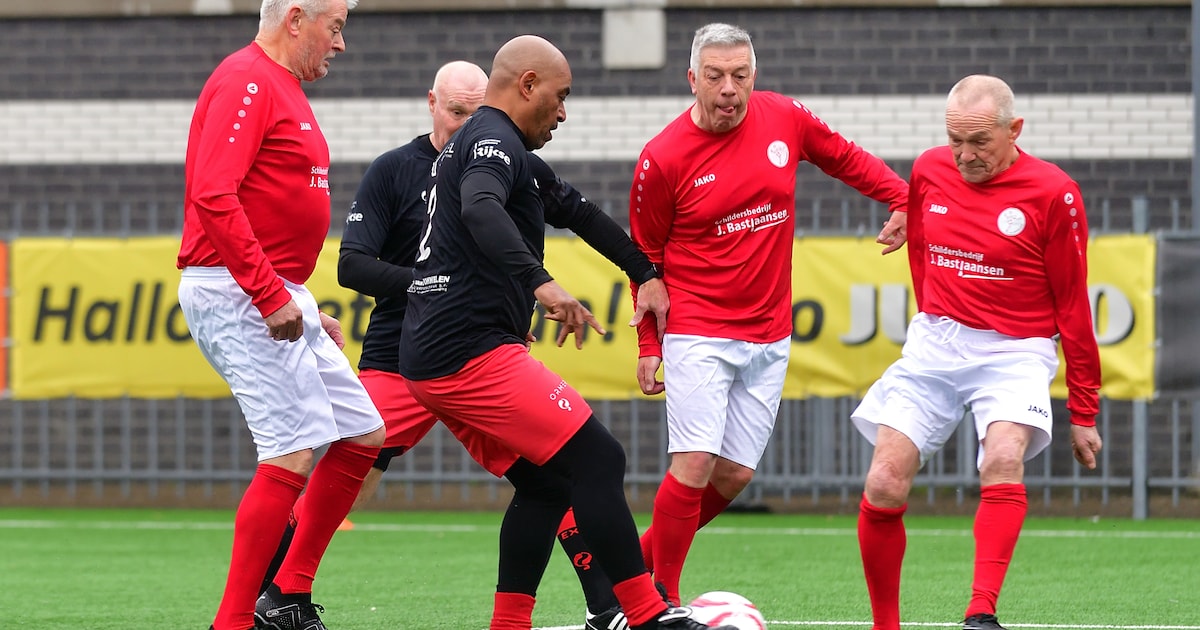 Wandelvoetbaltoernooi in Atik stadion krijgt zeker een vervolg: ‘Een ...