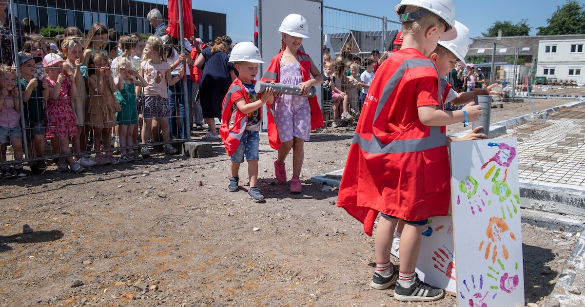Kinderen starten nieuwbouw school in Dongen: ‘Nee, helaas is een ...
