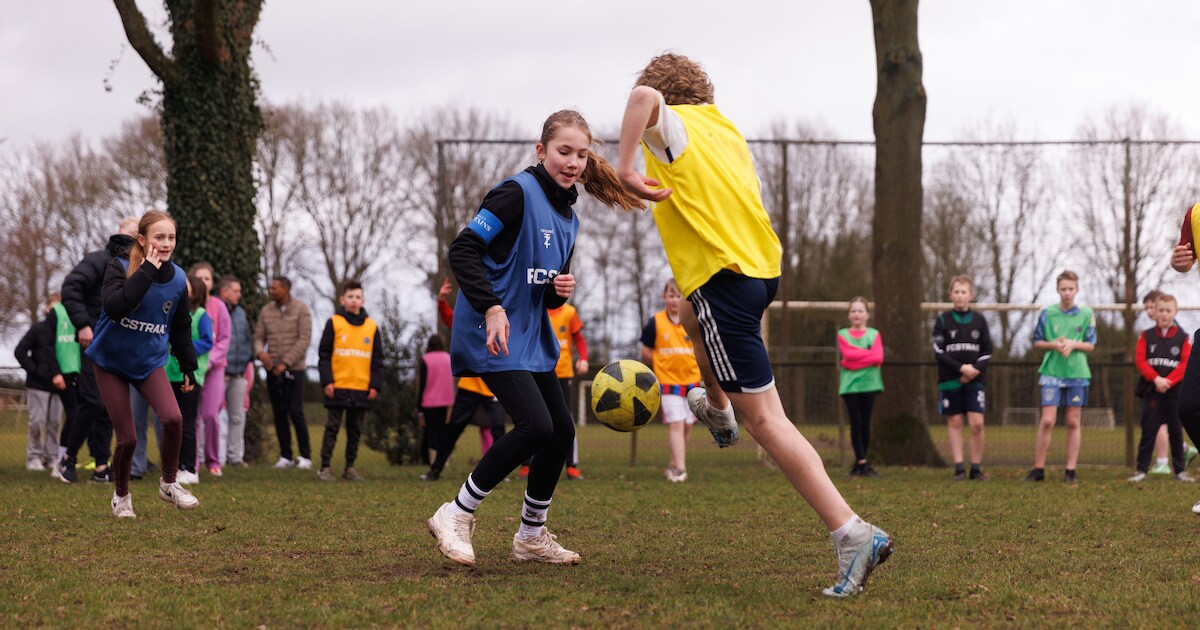 Kinderen Sprundel leren over voetbal én over zichzelf tijdens ...