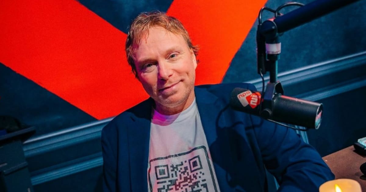 Nieuwslezer Matijn Nijhuis in tranen tijdens afscheid bij Radio 2: ‘Nu ...