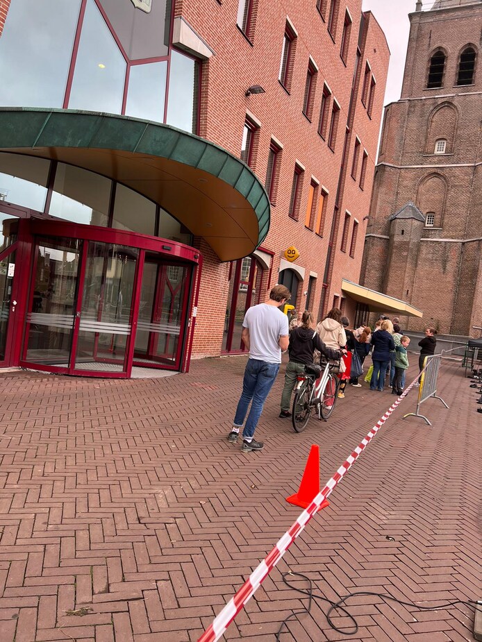 Landelijke pinstoring treft ook winkels en parkeergarage in Etten-Leur ...