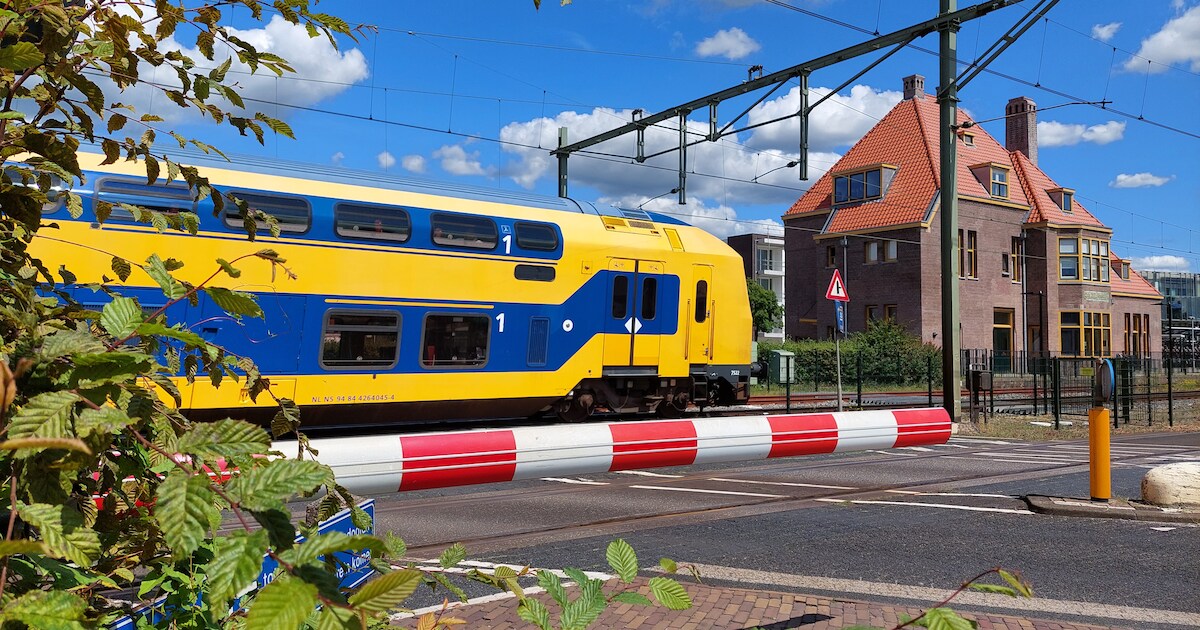 ProRail en gemeente tekenen voor toekomstbestendige stationsomgeving ...