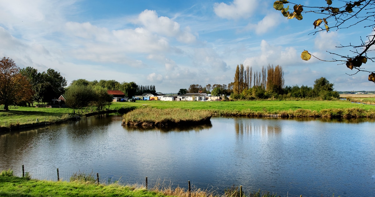 Moerdijk zoekt dertien nieuwe plekken voor woonwagens | Moerdijk | BN ...