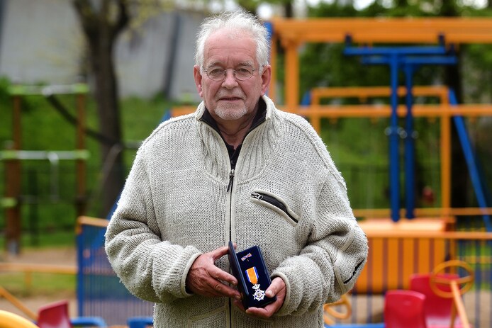 Vrijwilliger Pim van Reusel gaat altijd van klus naar klus: ‘Ik kan ...