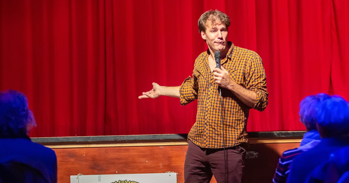 Opgefriste Cultuur Carrousel: los op Afrikaanse dans en stil van intiem ...