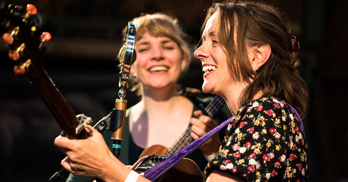 Theaterconcert The Lasses in Oostburg: vertolkingen van Ierse, Schotse ...