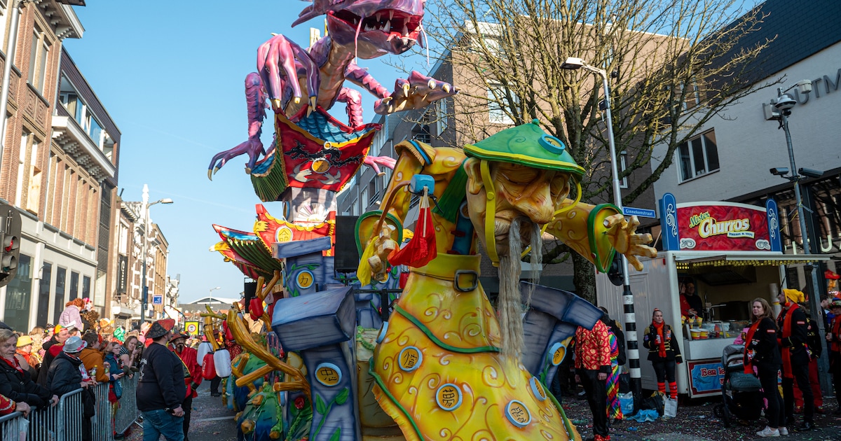 Optocht in Breda voortijdig geëindigd: Boschstraat door oponthoud niet ...