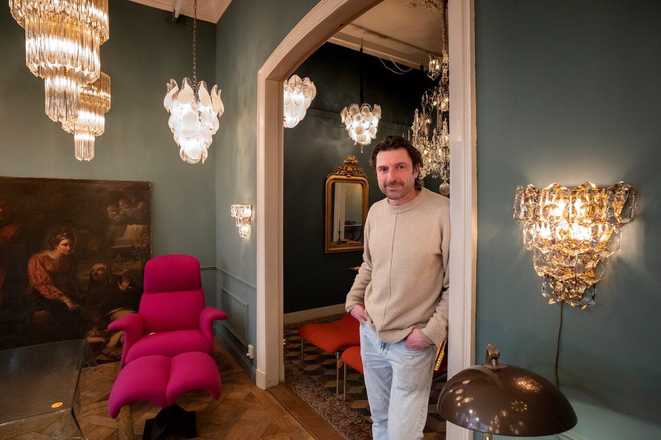 Eigenaar kroonluchterswinkel stopt na tien jaar: ‘Wat ik hier heb ...