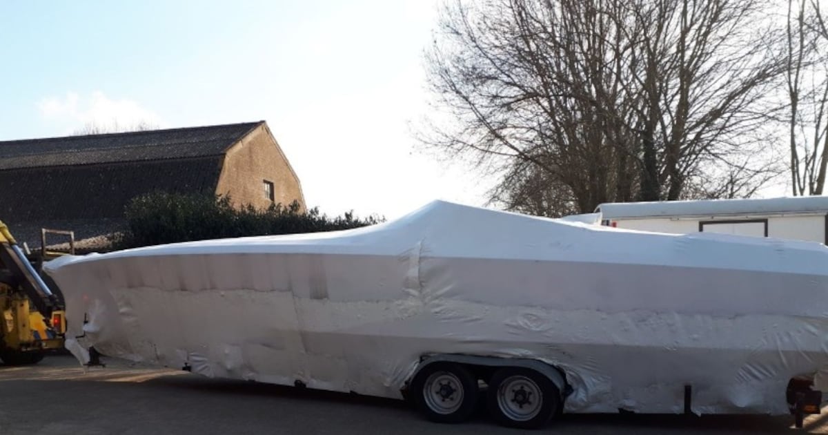 Peperdure speedboot in beslag genomen van 23-jarige Bredase in gemeente ...