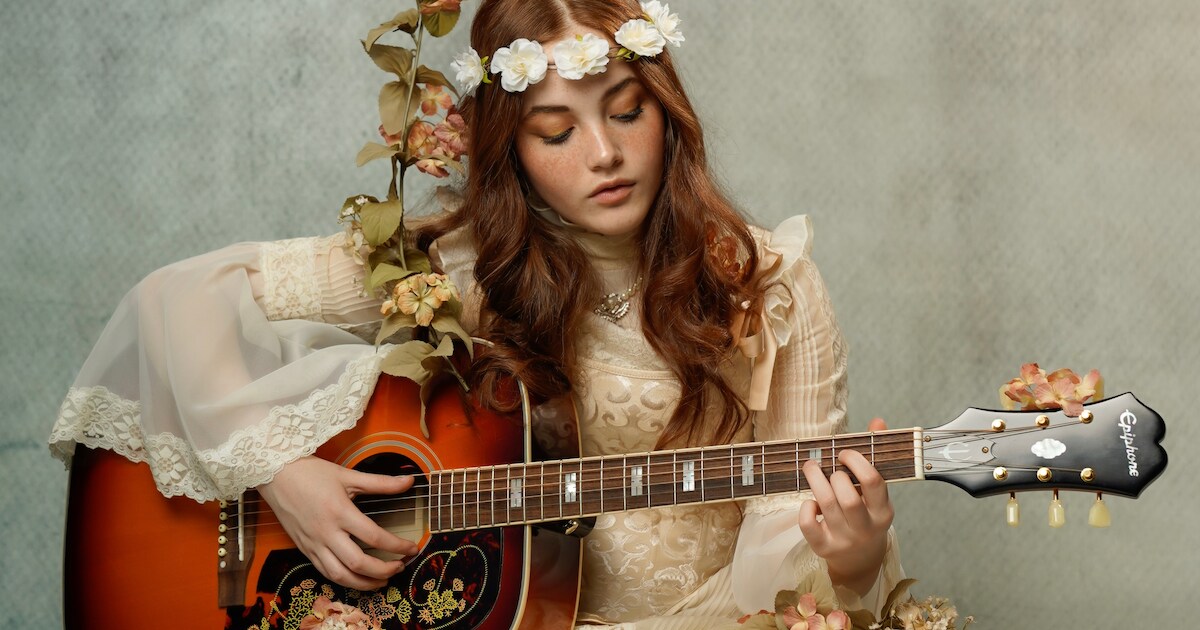 Zangeres Faela (16) presenteert nieuwe liedjes: ‘Ik ben een kleurrijk ...