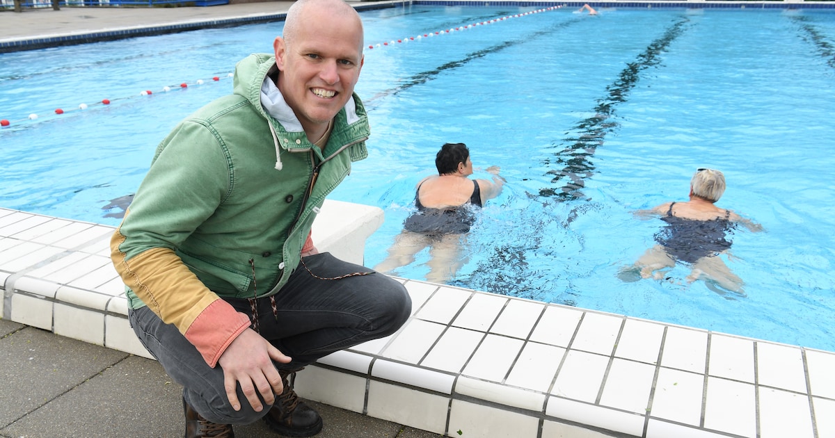 Arie heeft na 20 jaar nog altijd geen genoeg van zijn buitenbaden: ‘De zon als verdienmodel is ...