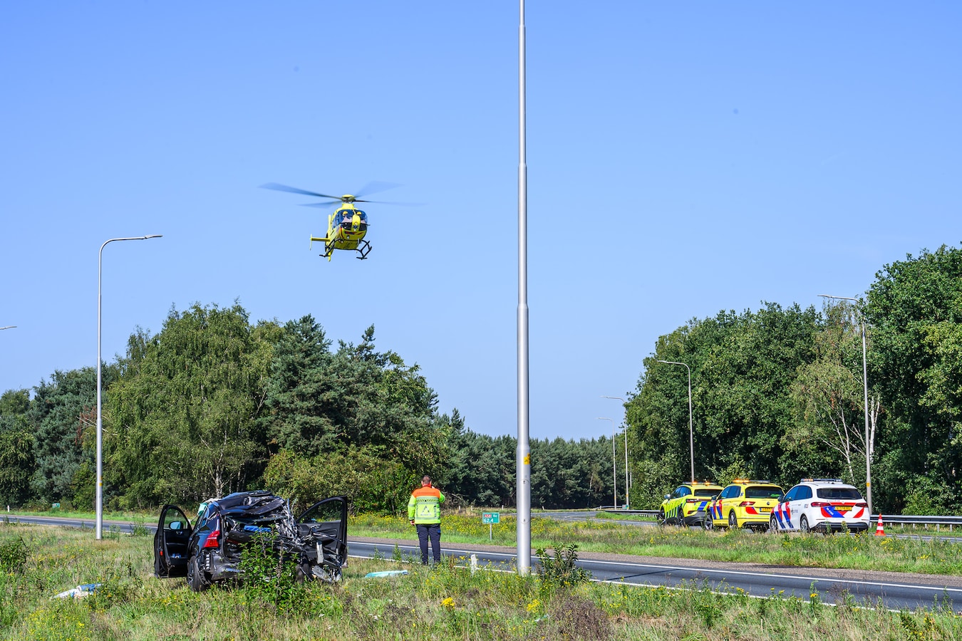 Twee kinderen en volwassene gewond bij ernstige aanrijding op A58 bij Breda | Foto | bndestem.nl