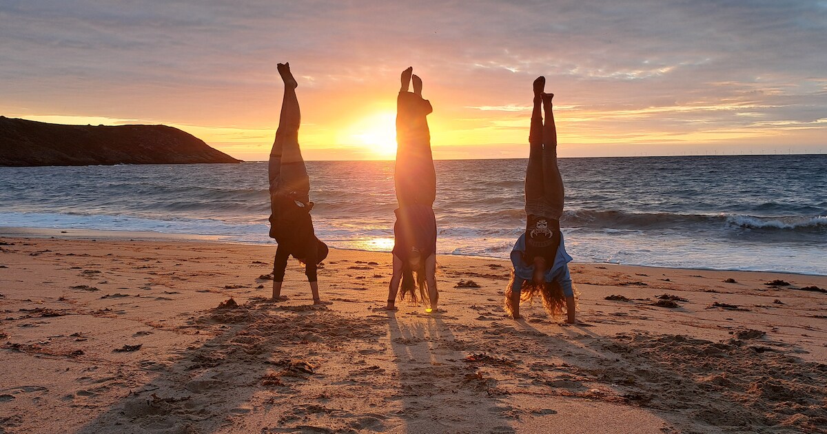 Een, twee, drie handstand op het strand | Extra | BN DeStem.nl