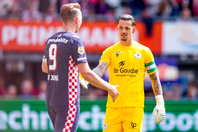 PSV meldt zich voor Nick Olij, goalie wil graag naar Eindhoven komen ...