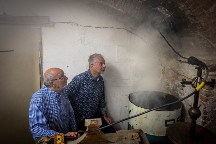In ‘Klein Rome’ wil Jan Bedaf (80) ook witte rook maken zodra er een ...