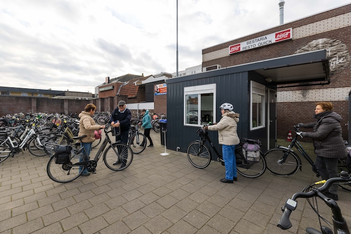 Fietsenstalling Unnaplein in Waalwijk voortaan dag en nacht open ...